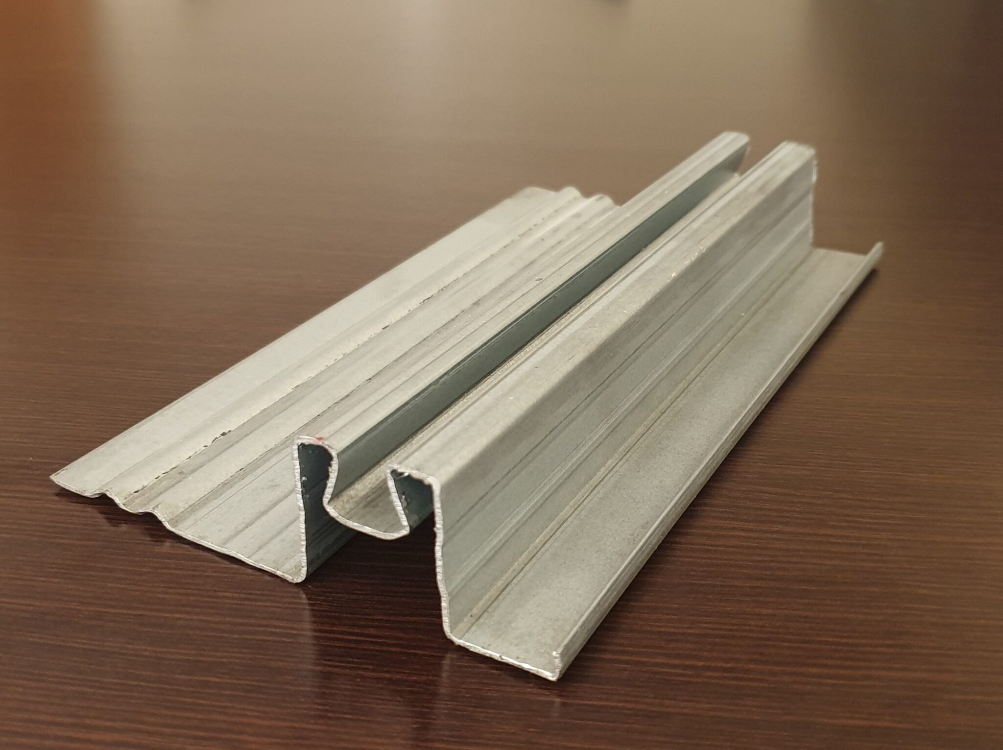 Perfiles para Invernaderos | Estructuras Duraderas y Resistentes